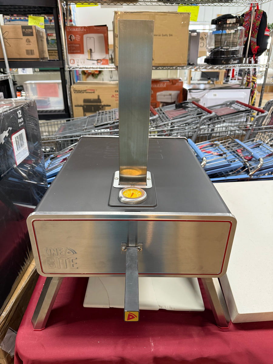 One Bite Charcoal Wood Pizza Oven! (NEW & ASSEMBLED -DAMAGED PIZZA STO ...